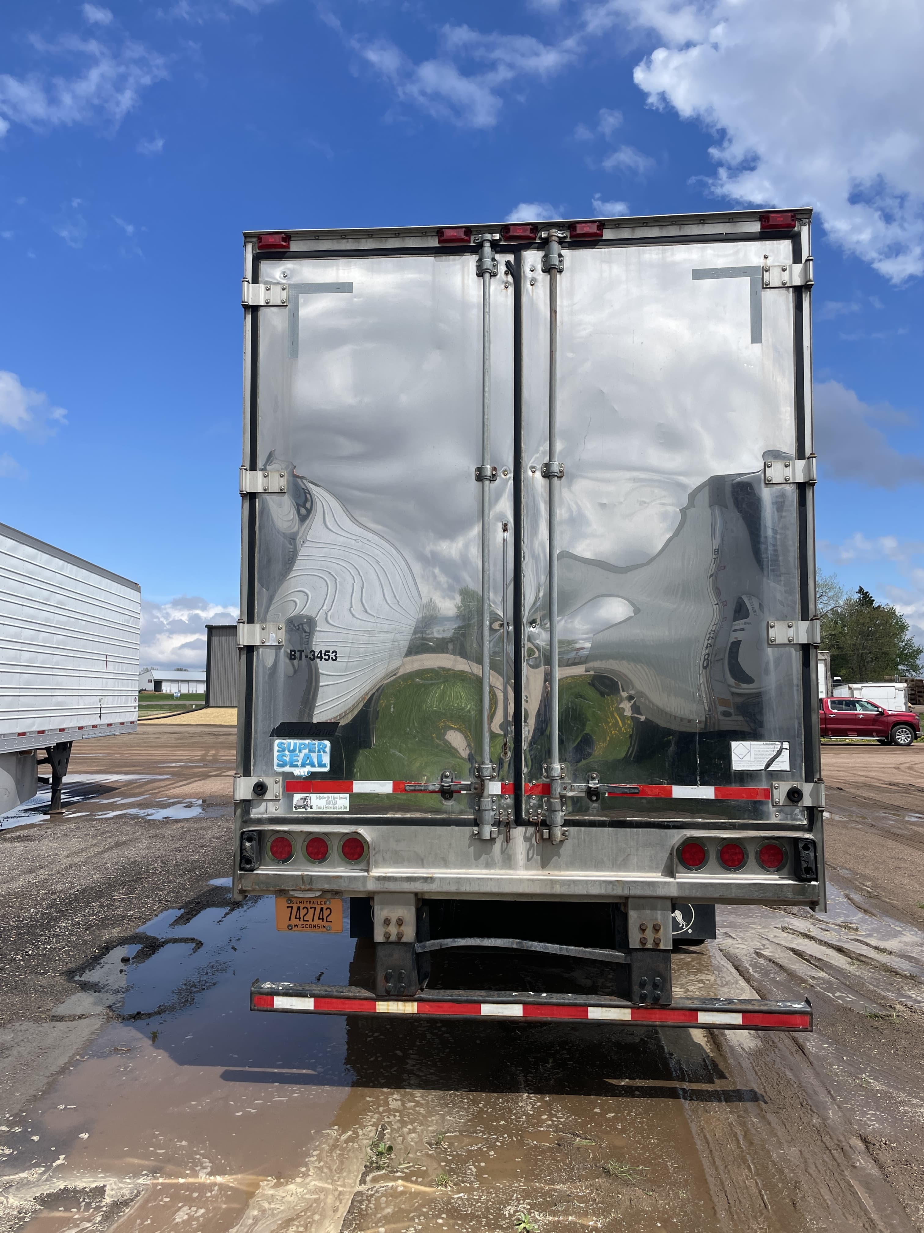 53 Foot Refrigerated Trailer Rental (BT-3453) | BT-3453 | BTRAC