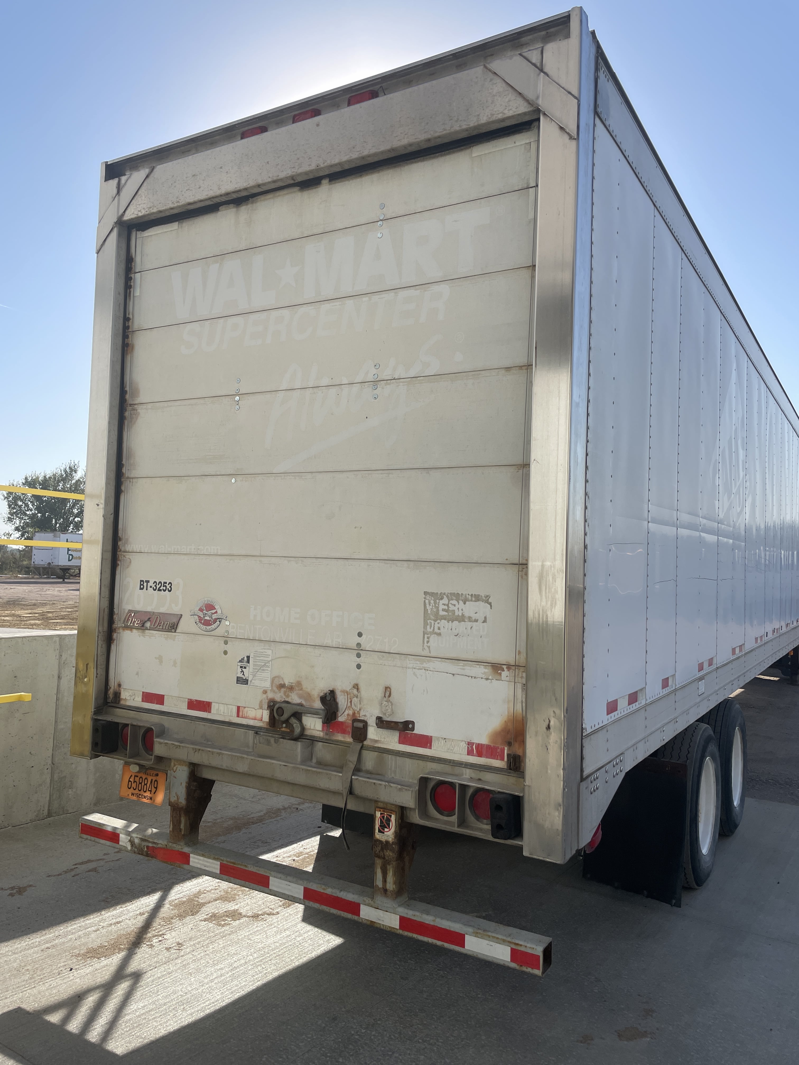 53 Foot Refrigerated Trailer Rental (BT-3253) | BT-3253 | BTRAC