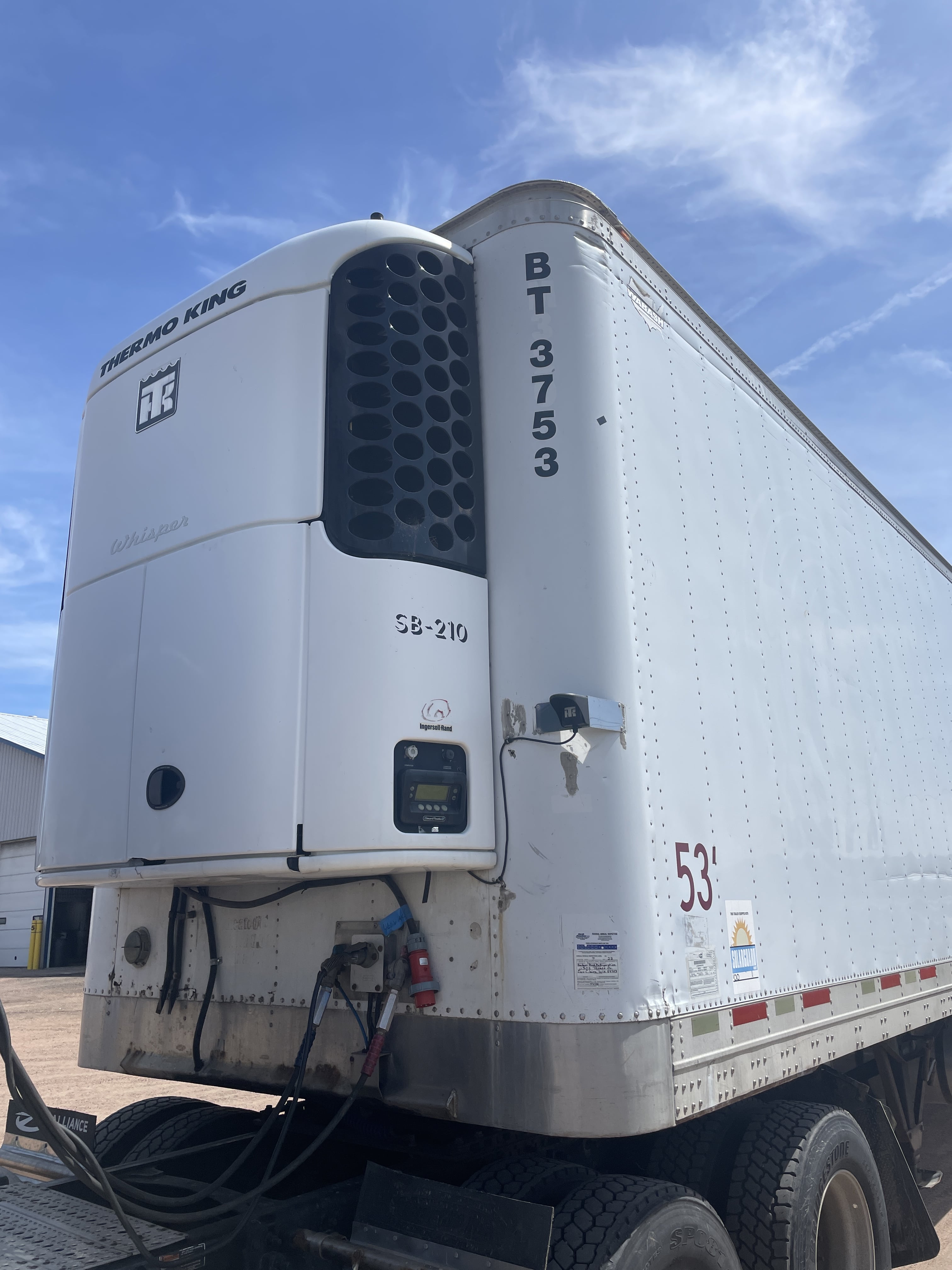 53 Foot Refrigerated Trailer Rental (BT-3753) | BT-3753 | BTRAC